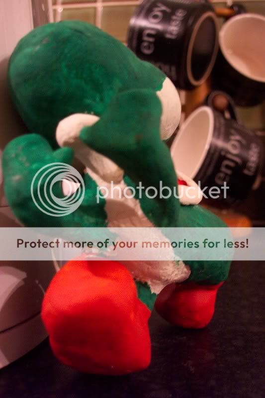 Pushing yoshi - sculpture by plebanshiren on DeviantArt